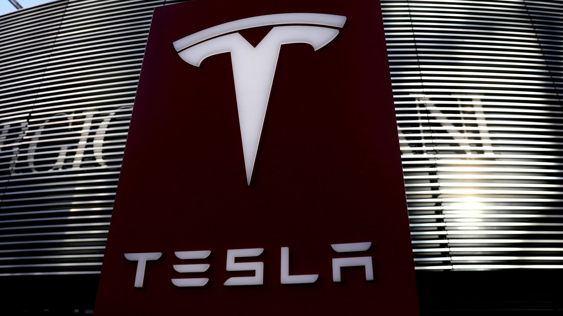 Tesla Seeks Court Approval Of Win In Engineer's Defamation Case - PM Today