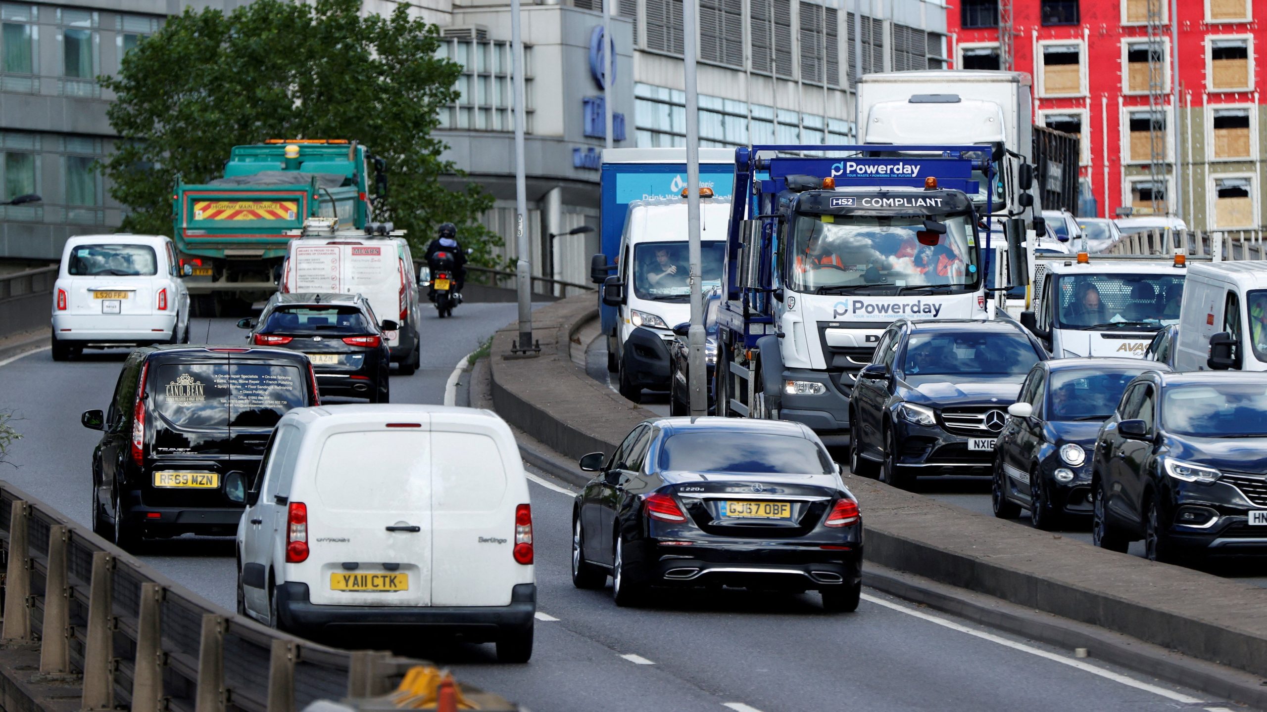 UK Car Industry Says 'Confusion' On Climate Policy Will Hinder ...