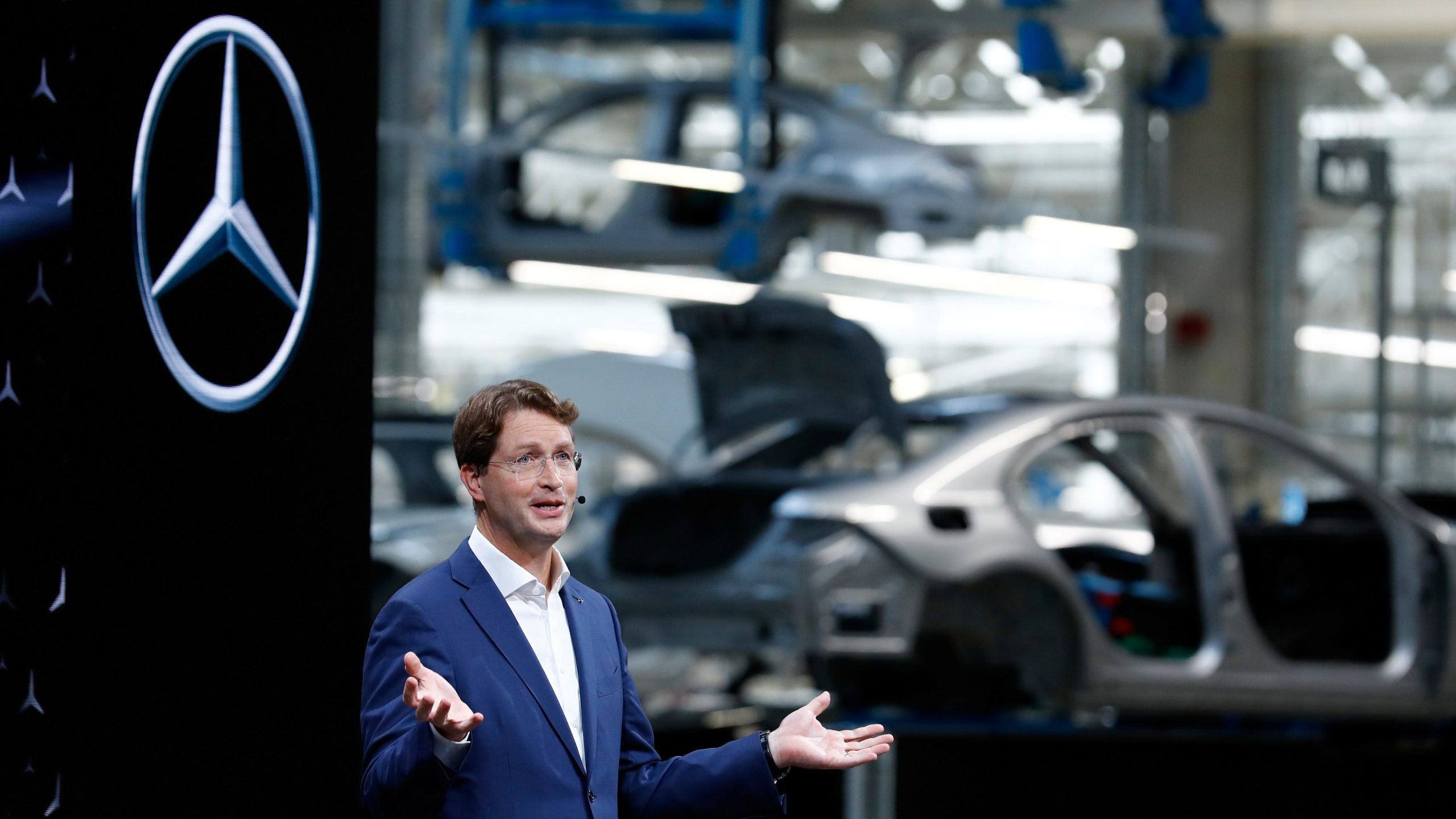 Mercedes-Benz CEO: We Can Produce Combustion Engine Cars "Well Into ...