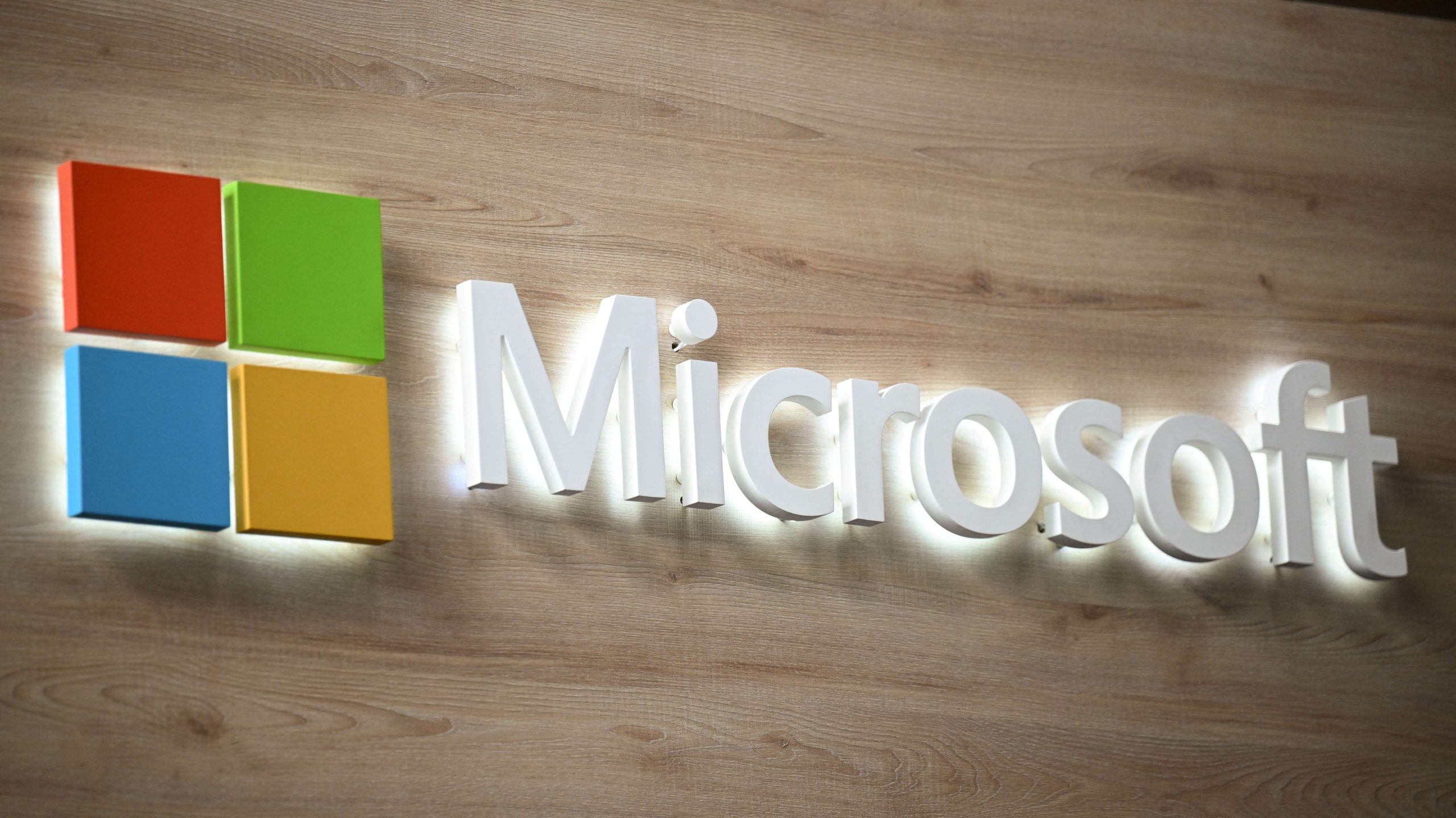 Microsoft Launches Lightweight AI Model - PM Today